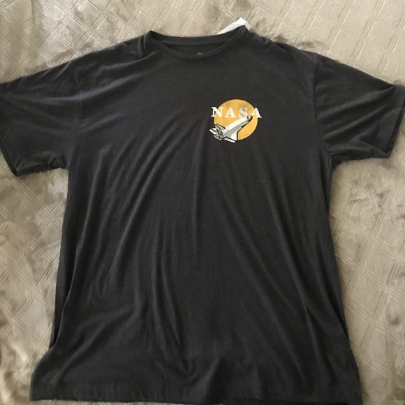 body rags | Shirts | Body Rags Nasa Space Shuttle Front Logo Tshirtxl ...